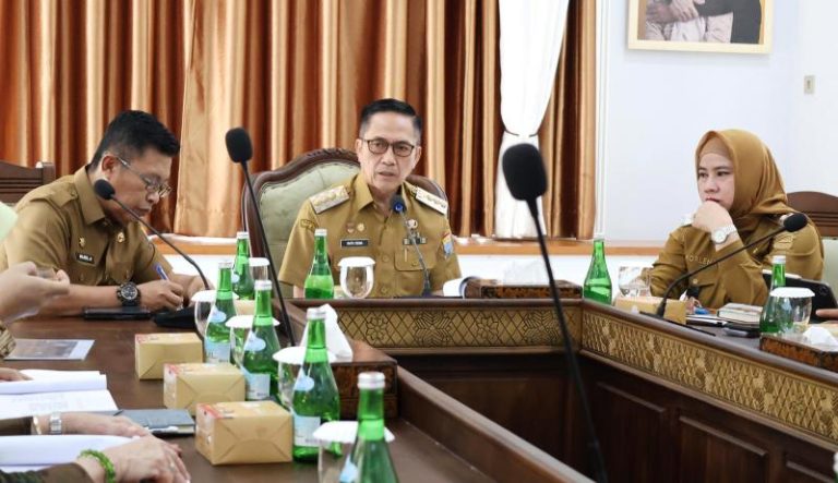 Ratu Dewa Ajak Warga Palembang Ramaikan Konser Amal Wali Band untuk ...