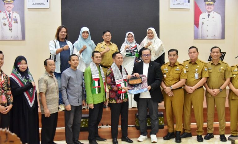 Ratu Dewa Ajak Warga Palembang Ramaikan Konser Amal Wali Band untuk ...